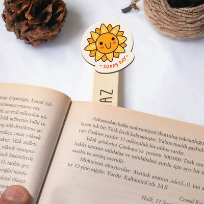 Mutlu Günler İsimli Ahşap Kitap Okuma Ayracı - Bikolihediye.com